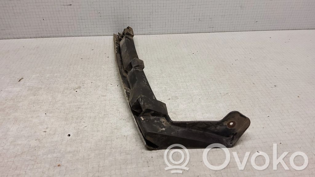 7M0807183B Seat Alhambra (Mk1) Front bumper mounting bracket, €11.00 | RRR