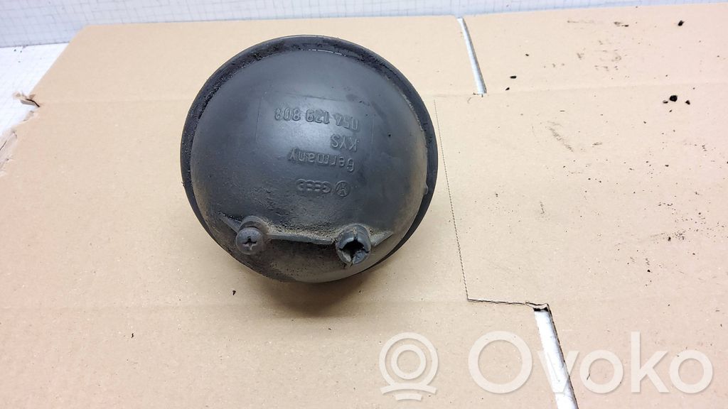 054129808 Audi A4 S4 B5 8D Réservoir d'air sous vide, 11,00 € | OVOKO