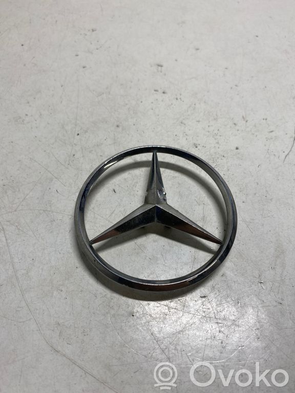 A2037580058 Mercedes-Benz C W203 Manufacturers badge/model letters, €10 ...