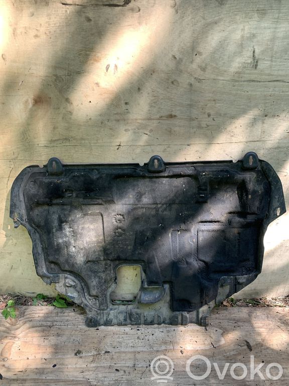 31290753 Volvo V50 Engine splash shield/under tray, €33.00 | RRR