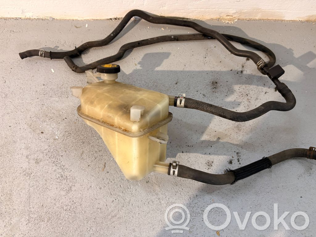 1648028080 Toyota Prius+ (ZVW40) Coolant expansion tank/reservoir, €47. ...