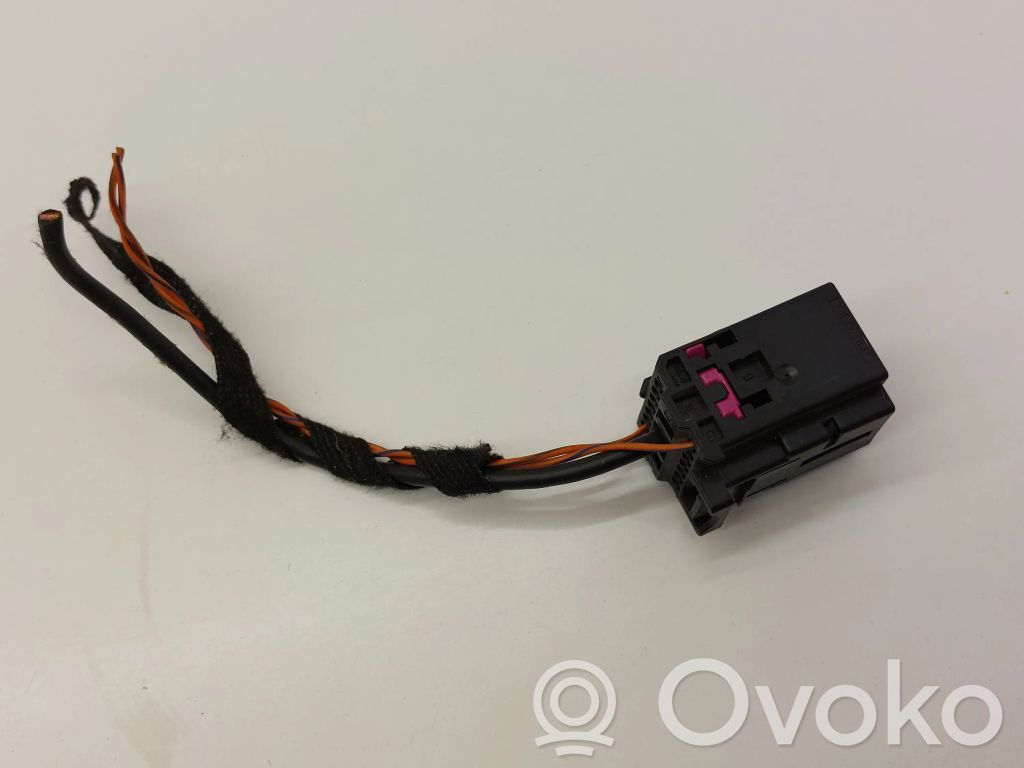 4F0972575 Volkswagen PASSAT B8 Autres faisceaux de câbles, 14,85 € | OVOKO