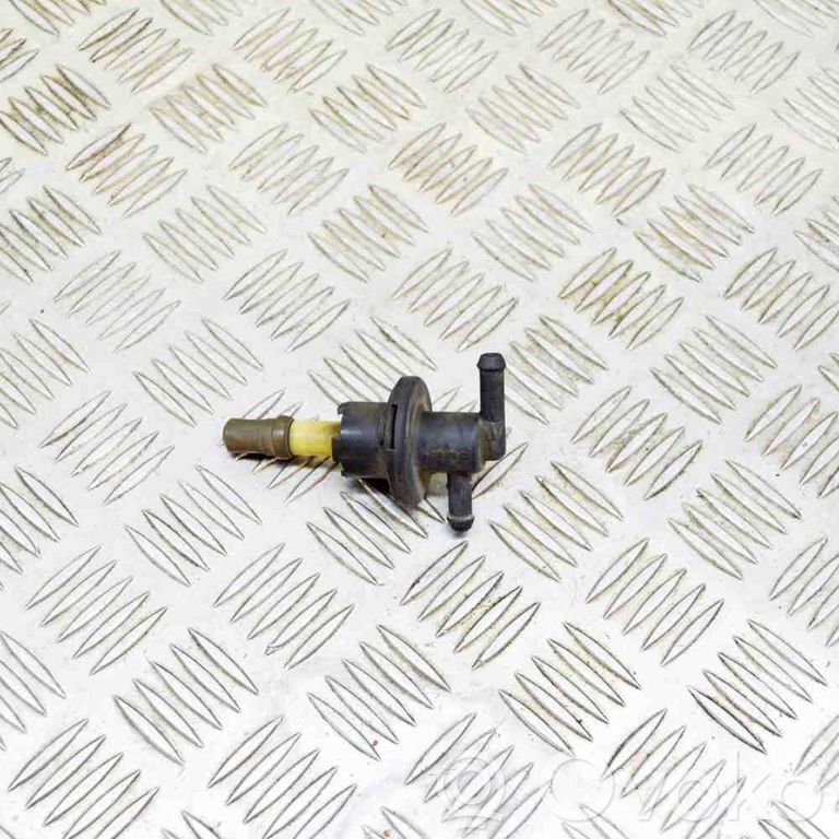 1298300084 Mercedes-Benz SL R129 Turbo solenoid valve, €29.00 | RRR