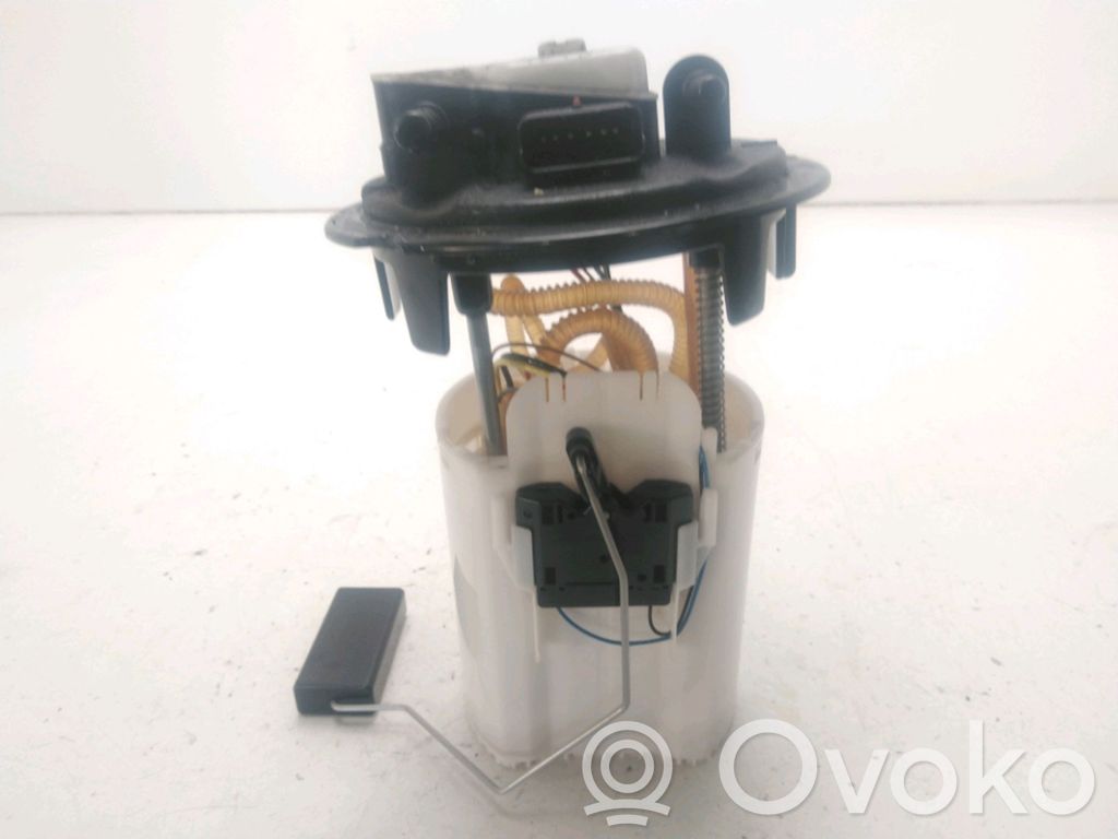 9811336680 Peugeot 208 Pompe à carburant, 80,00 € | OVOKO