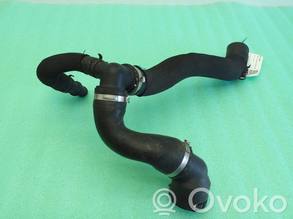 1321192A Jaguar F-Pace Engine coolant pipe/hose, €28.00 | RRR