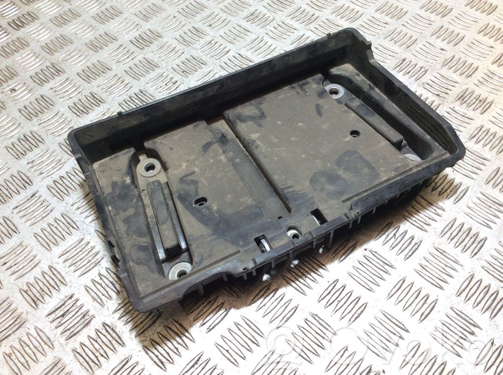 A2056201502 Mercedes-Benz GLC X253 C253 Boîte de batterie, 8,00 € | OVOKO