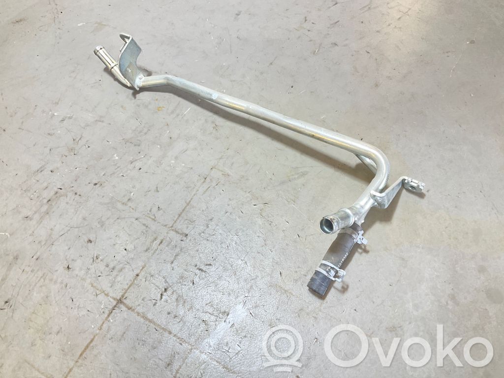 31319352 Volvo XC40 Durite de refroidissement tube, 20.00 € | OVOKO
