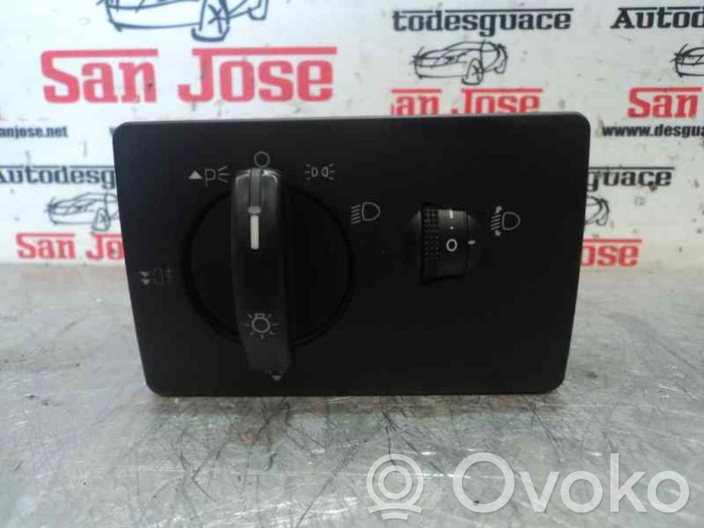 Ford Focus Interrupteur d’éclairage, 30,19 € | OVOKO