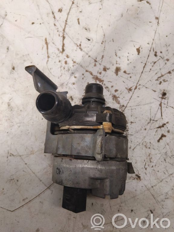 A0005002400 Mercedes-Benz C AMG W205 Pompe à eau de liquide de ...