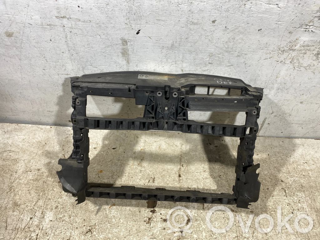 701010690B Volkswagen Golf VI Radiatoru panelis, 50,00 € | RRR