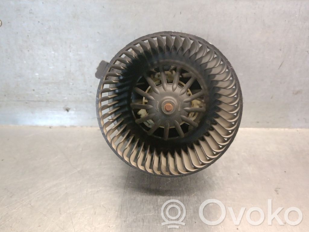 7701062226 Renault Clio III Lämmittimen puhallin, 41,66 € | OVOKO