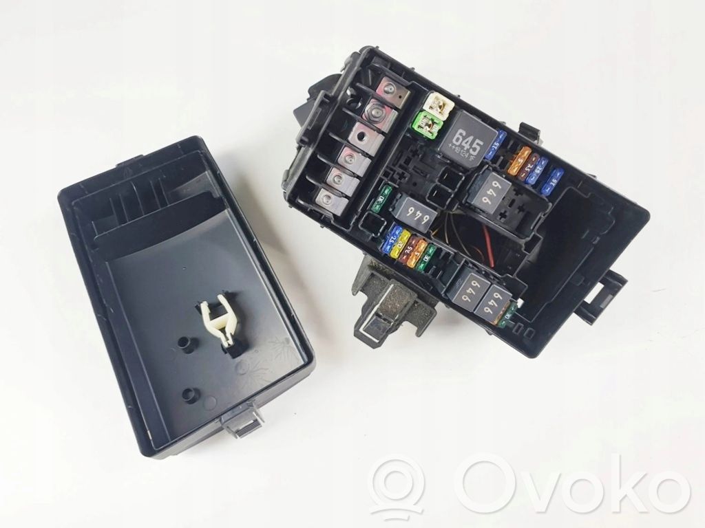 Volkswagen PASSAT B8 Module de fusibles, 94,44 € | OVOKO