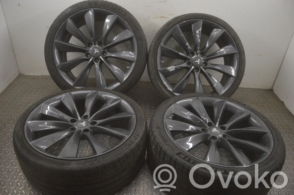 21X9J Tesla Model S R 21 lengvojo lydinio ratlankis (-iai), 1 048,00 ...