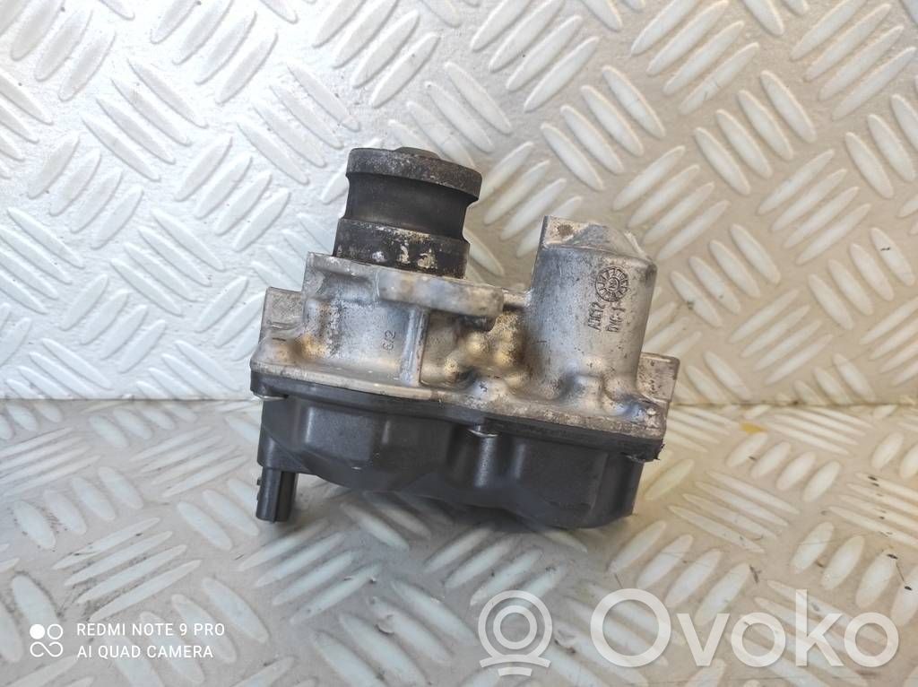 147105982R Renault Trafic III (X82) Soupape vanne EGR, 78,65 € | OVOKO