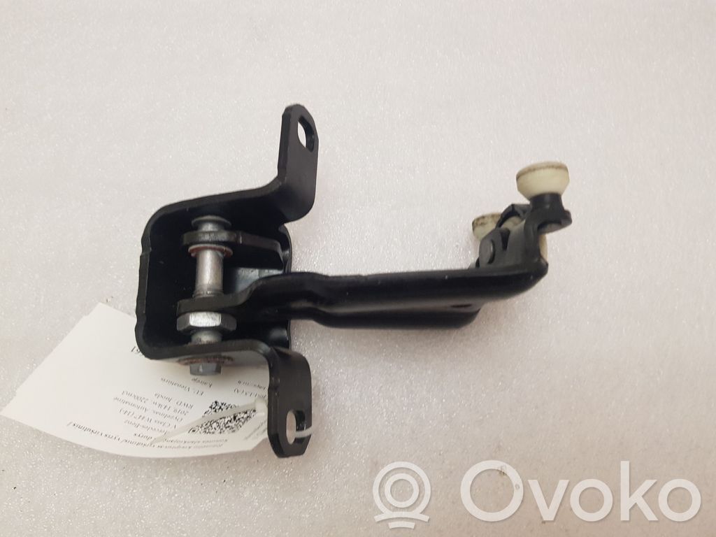 A4477600247 Mercedes-Benz V Class W447 Sliding door upper roller guide ...