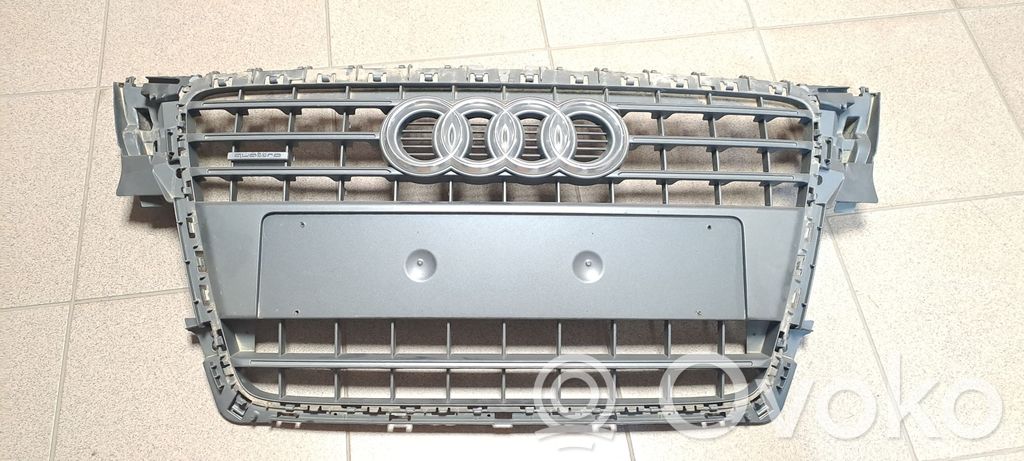 8K0853651 Audi A4 S4 B8 8K Grille calandre supérieure de pare-chocs avant, 100,00 € | OVOKO