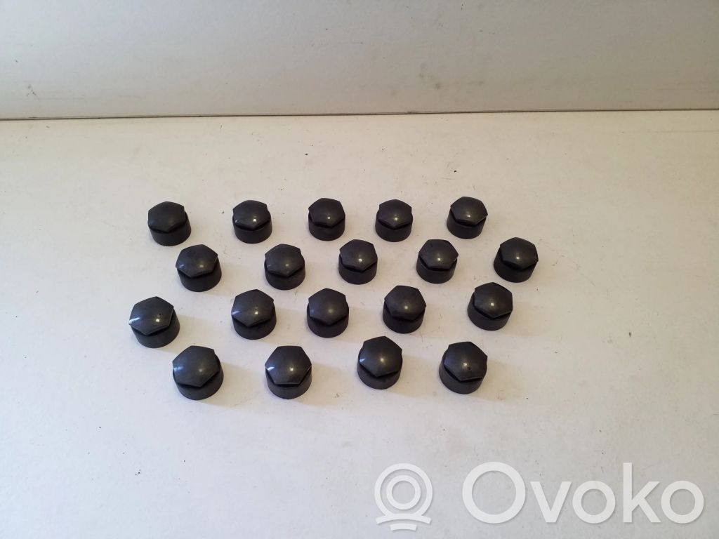 4M0601173D Audi Q3 F3 Wheel nut cap cover 25.00 RRR