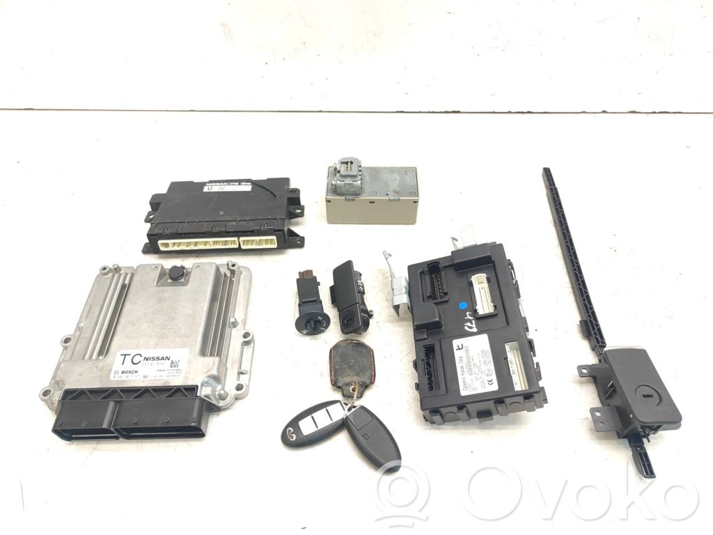 0281017471 Infiniti M30 Engine ECU kit and lock set, €999.99 | RRR