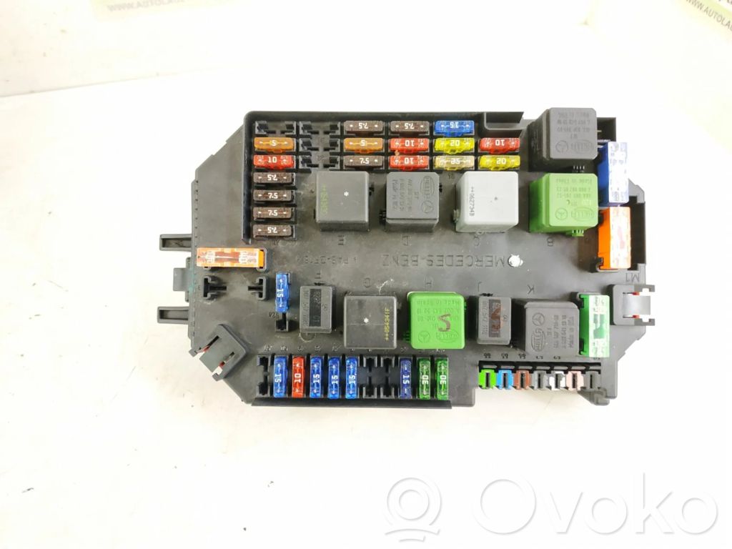 2215450001 Mercedes-Benz S W221 Boîte à fusibles, 68,97 € | OVOKO