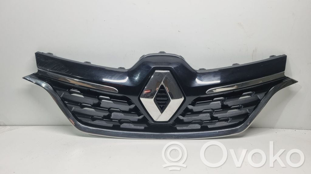 623103515R Renault Arkana Front bumper upper radiator grill, €169.00 | RRR