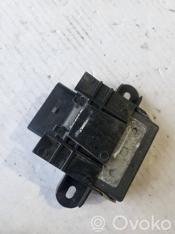 5Q0906121F Skoda Octavia Mk3 (5E) Fuel injection pump control unit ...