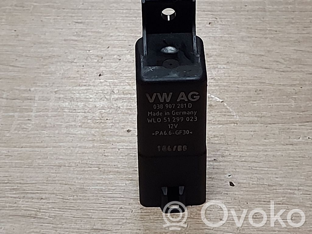 038907281D Skoda Octavia Mk2 (1Z) Glow plug pre-heat relay, €15.00 | RRR