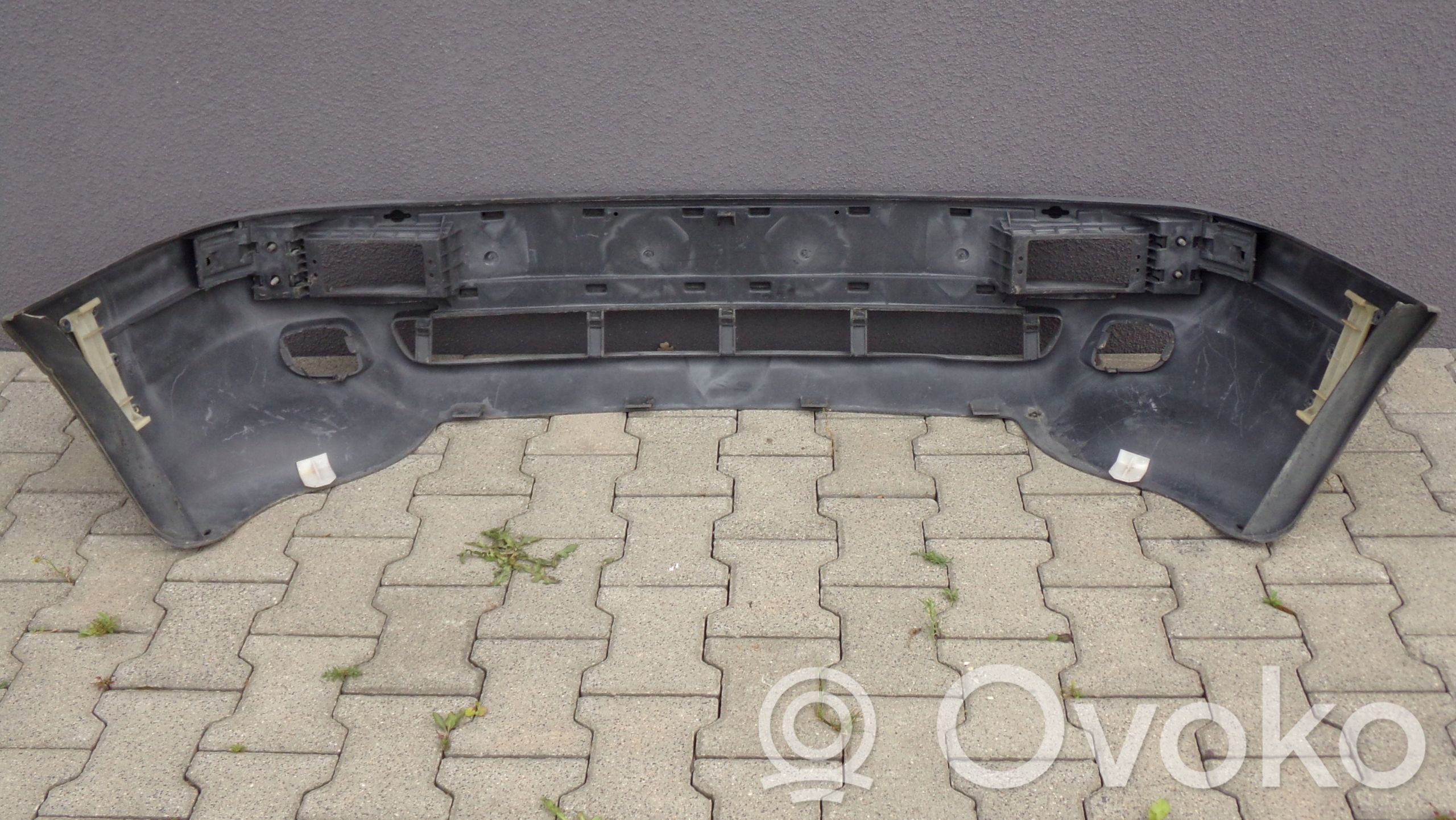 Est ce que les parechoc avent des b3 sons compactible, leur forme ...