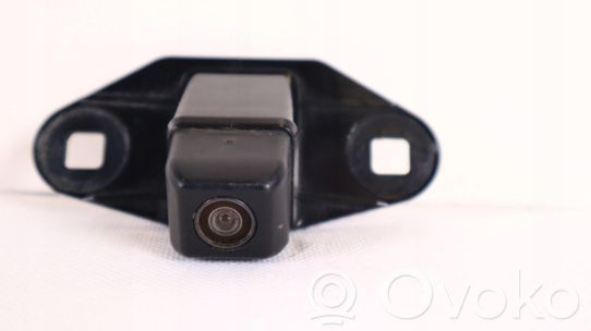8679060081 Toyota Land Cruiser (J150) Reversing camera, €200.00 | RRR