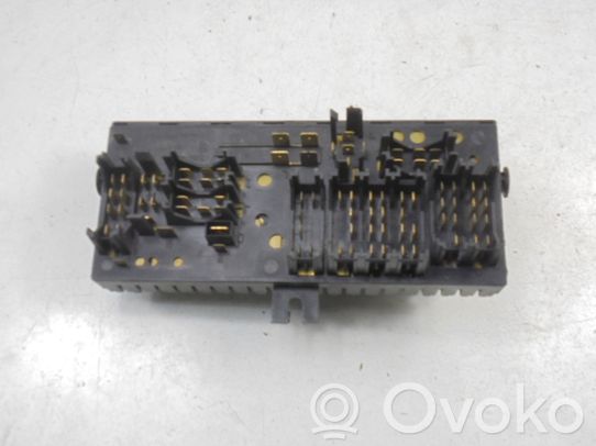 161004003001 Aixam A751 Boîte à fusibles, 56,24 € | OVOKO