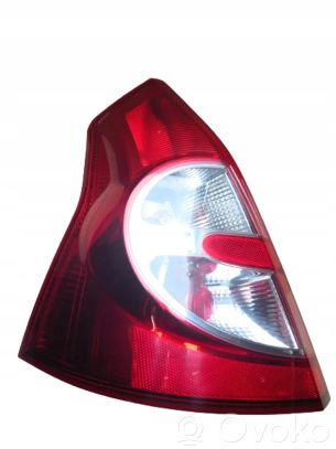 8200734825 Dacia Sandero Feux arrière / postérieurs, 38,82 € | OVOKO