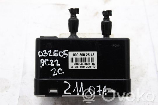 a3510020010 Mercedes-Benz E W211 Pompe à vide verrouillage central, 15 ...