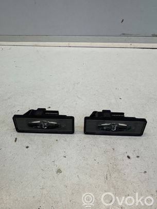 265101139R Renault Megane IV Éclairage de plaque d'immatriculation, 21 ...