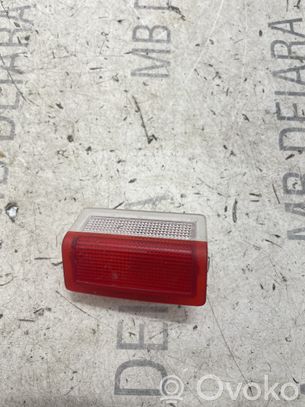 A0028201901 Mercedes-Benz C W205 Autre éclairage intérieur, 19,00 € | OVOKO