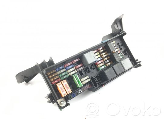 1645402372 Mercedes-Benz ML W164 Boîte à fusibles, 22,80 € | OVOKO