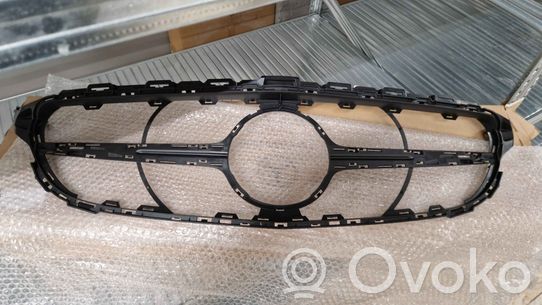 A2058881260 Mercedes-Benz C W205 Front grill, €74.00 | RRR