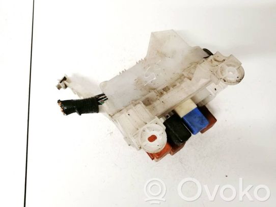2523079963 Nissan X-Trail T30 Boîte à fusibles, 30,50 € | OVOKO