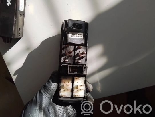 A0045459207 Mercedes-Benz Vito Viano W638 Interrupteur commade lève ...