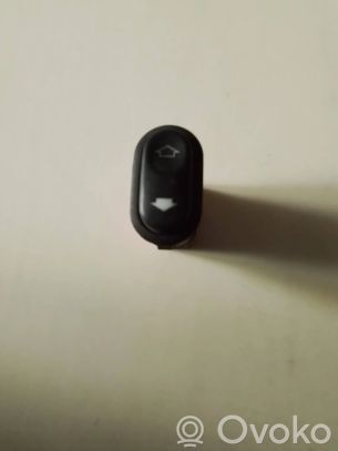 95BG14529AB Ford Transit Interrupteur commade lève-vitre, 5,00 € | OVOKO