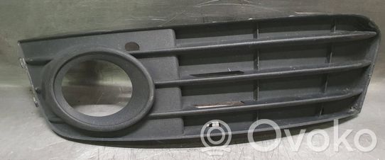 8K0807681A Audi A4 S4 B8 8K Grille antibrouillard avant, 19,90 € | OVOKO