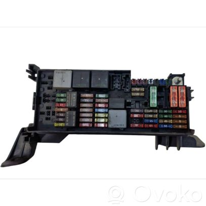 A1645400272 Mercedes-Benz ML W164 Boîte à fusibles, 40,00 € | OVOKO