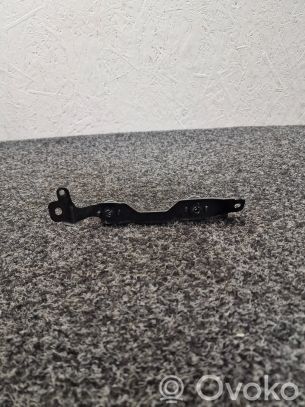 95B941451C Porsche Macan (95B) Support phare frontale, 25,00 € | OVOKO