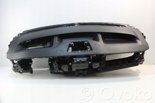 Ford Transit Custom Dashboard, €244.71 | RRR