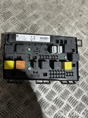 13206745 Opel Astra H Module de fusibles, 29,70 € | OVOKO
