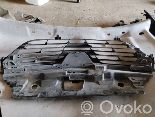 623108673R Renault Trafic III (X82) Grille calandre supérieure de pare ...