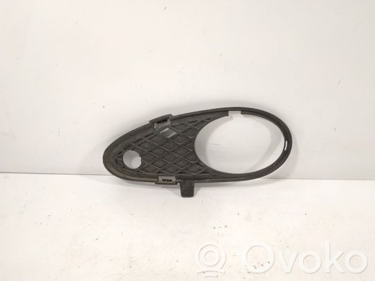 2038850523 Mercedes-Benz C W203 Grille inférieure de pare-chocs avant ...