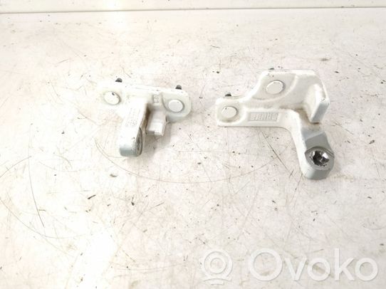 X2531702 Mercedes-Benz GLC X253 C253 Charnière supérieure de porte ...