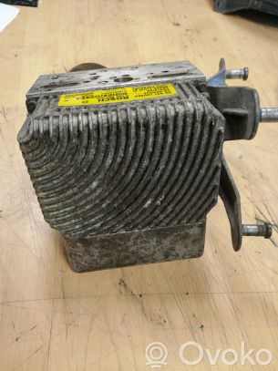 A0054319612Q2 Mercedes-Benz E W211 Pompe ABS, 282,35 € | OVOKO