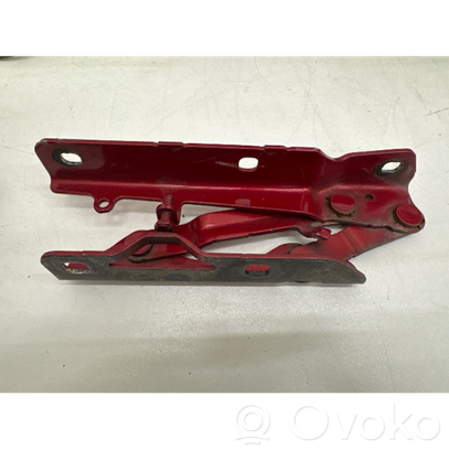 600673700E Tesla Model S Vyris (-iai) variklio dangčio, 40,00 € | RRR