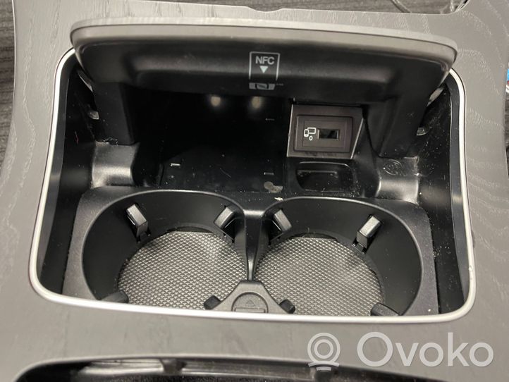 A2136800401 Mercedes-Benz E W213 Türverkleidung komplett, 399.60 € | RRR