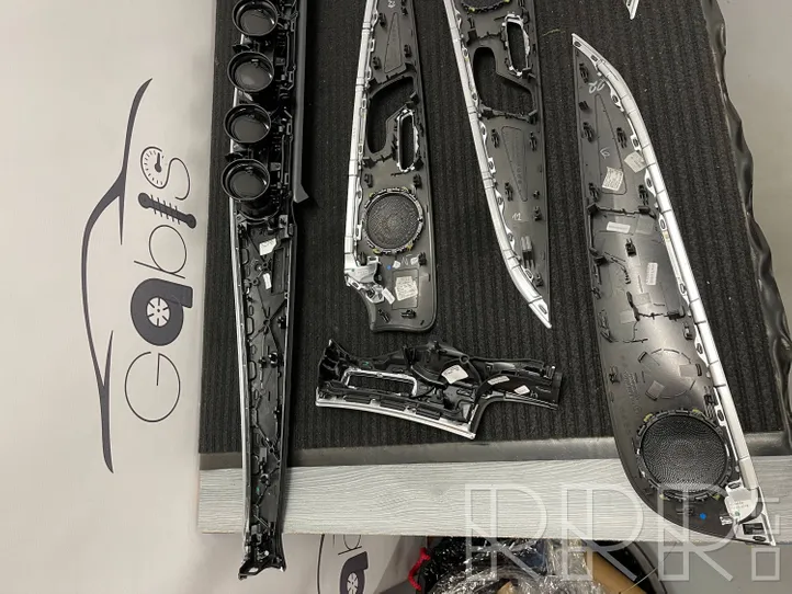 A2136800401 Mercedes-Benz E W213 Türverkleidung komplett, 399.60 € | RRR